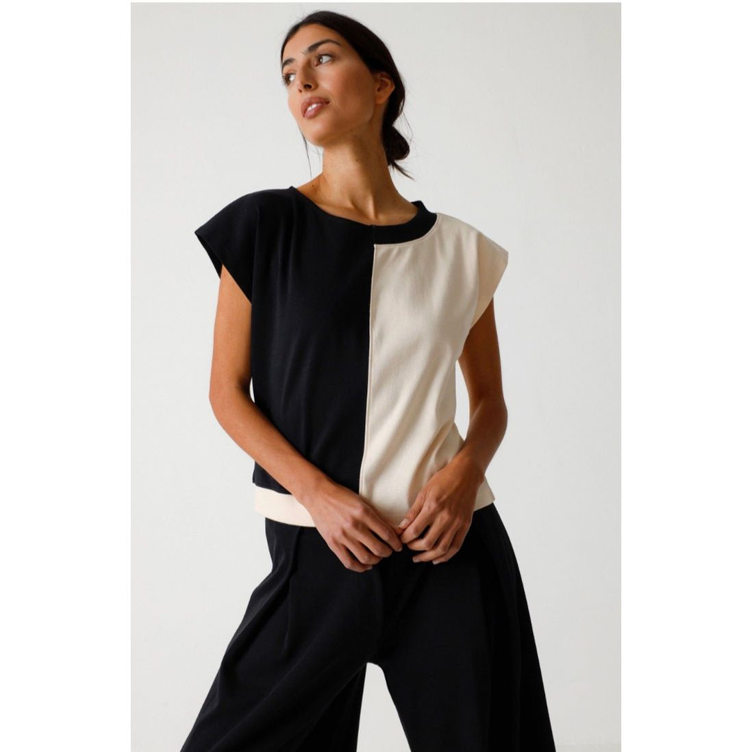 SKFK Clothing – Sustainable Fashion for Men & Women | Vida Voyager
