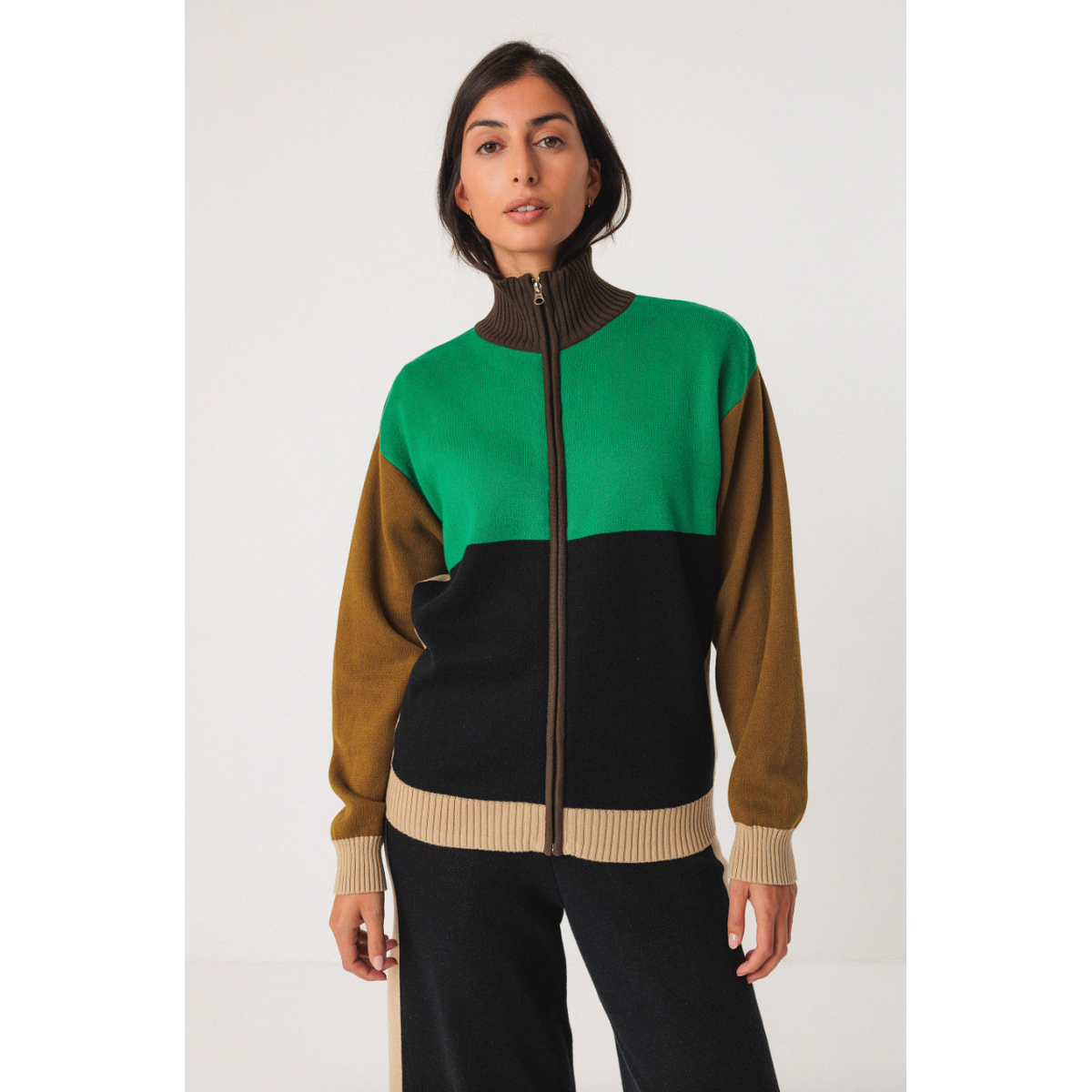 SKFK Clothing – Sustainable Fashion for Men & Women | Vida Voyager