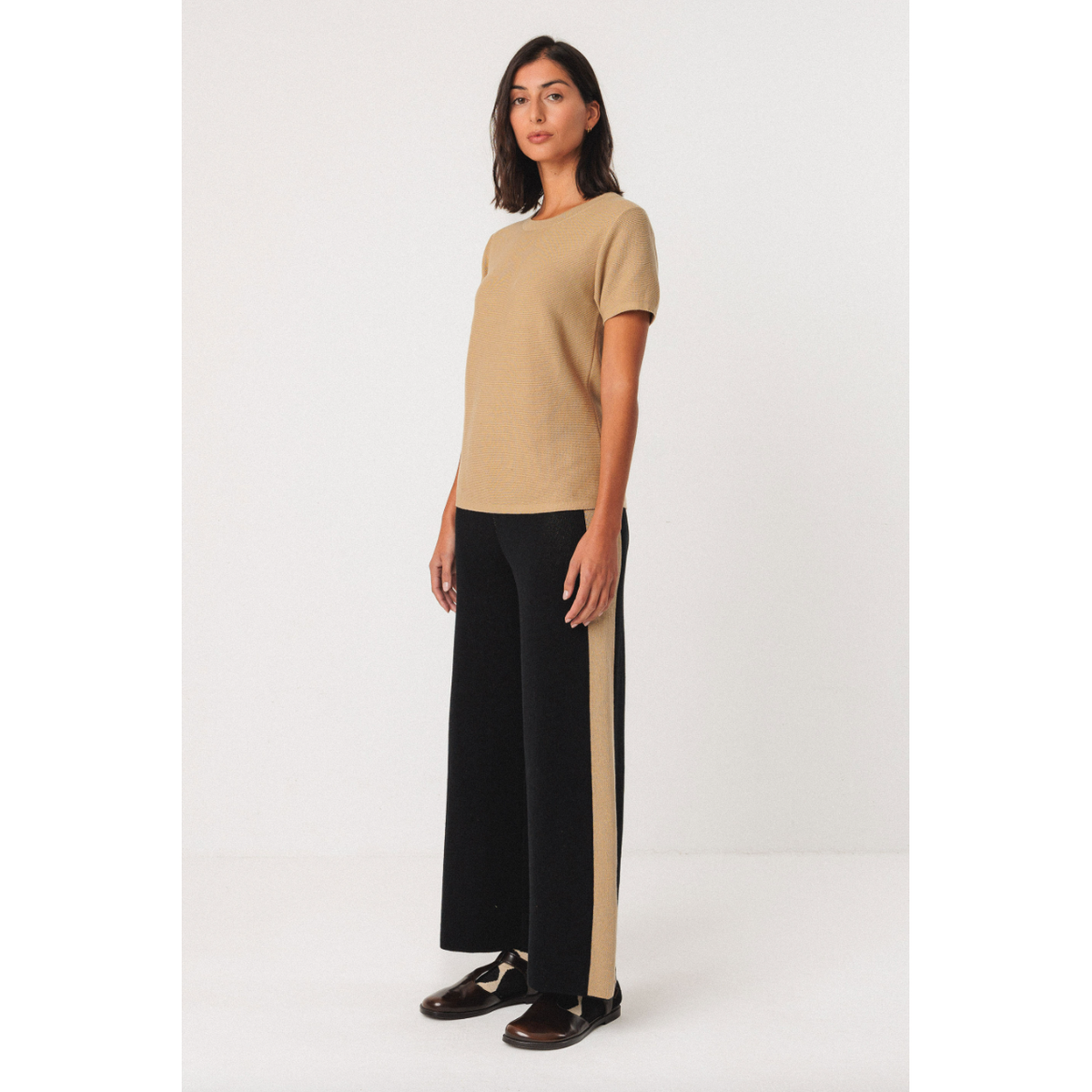 SKFK Clothing – Sustainable Fashion for Men & Women | Vida Voyager